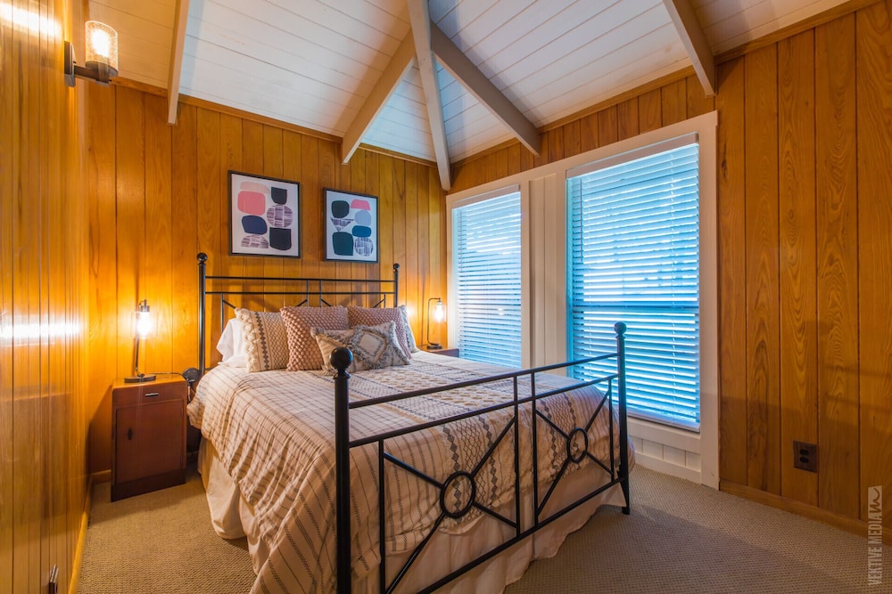 Lakeshore Lodge - Waterfront At Lake Sam Rayburn - Jasper, TX