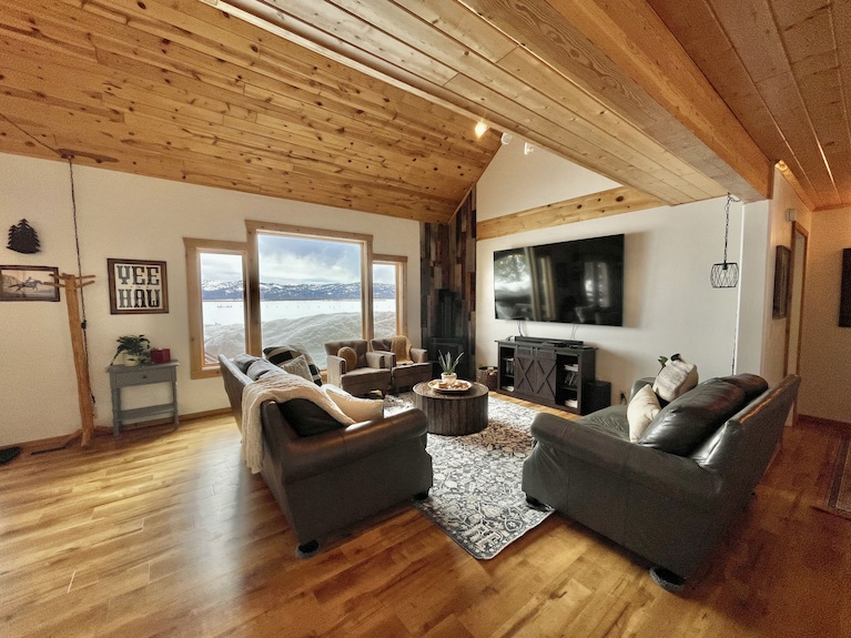 Black Bear Meadows - Only 22 Miles To West Yellowstone! - Island Park, ID