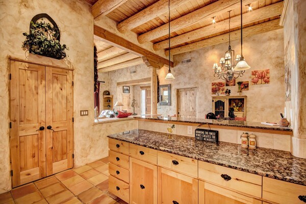 Cowboy Villa By Ruidoso Vacation Rentals - Santa Fe, NM