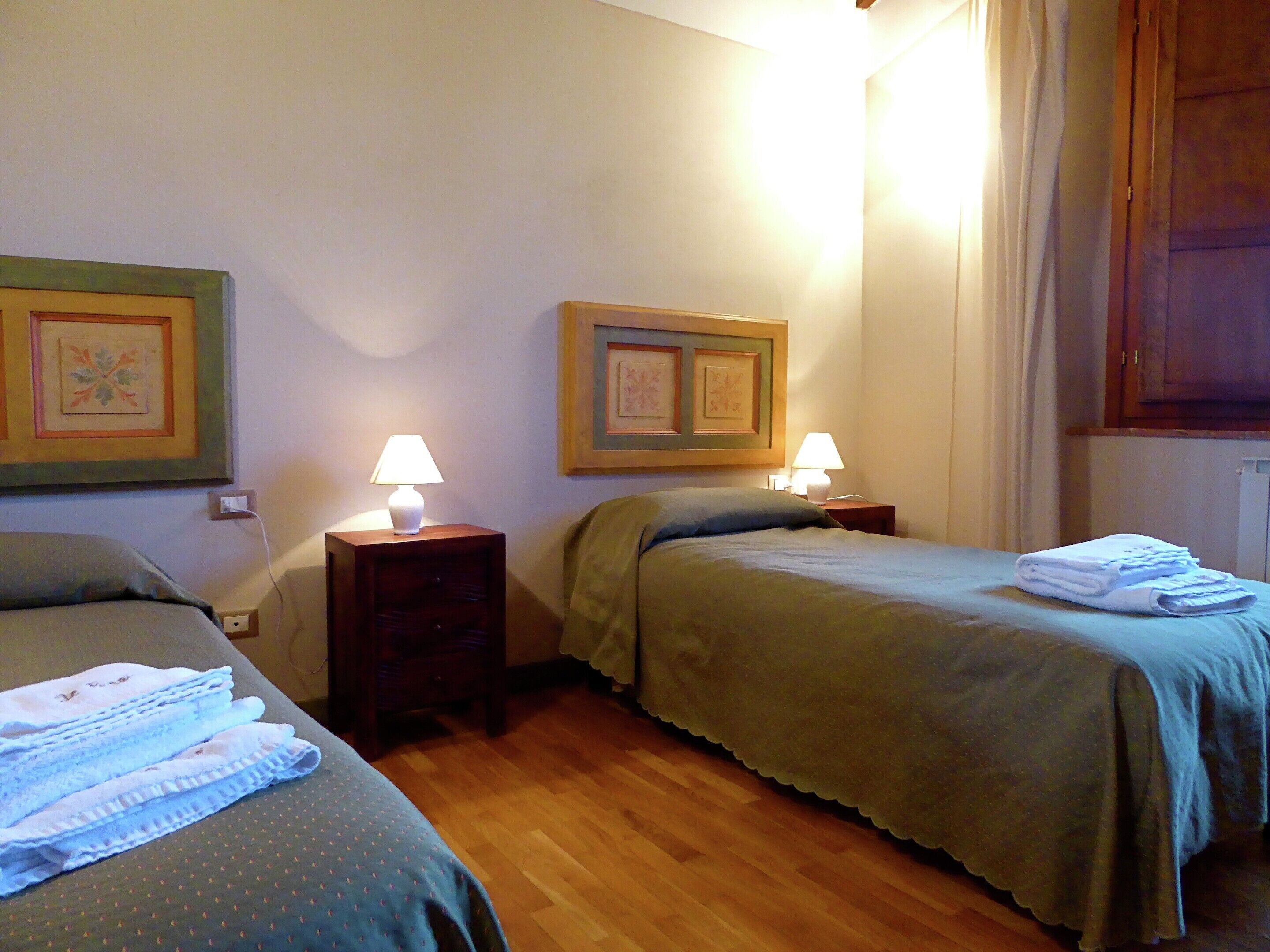 Casa | 2 quartos, com mobília individualizada, roupa de cama fornecida 