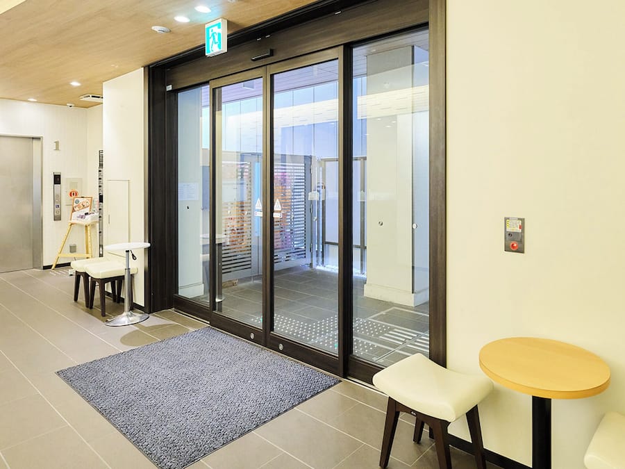 Entrada (vista interior)