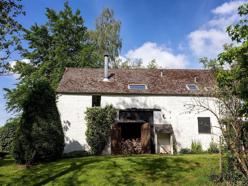 Beautiful Farmhouse In Sivry-rance With Garden - Beaumont