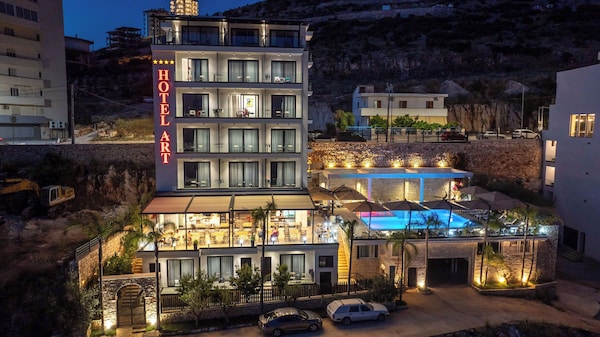 Art Hotel - Saranda