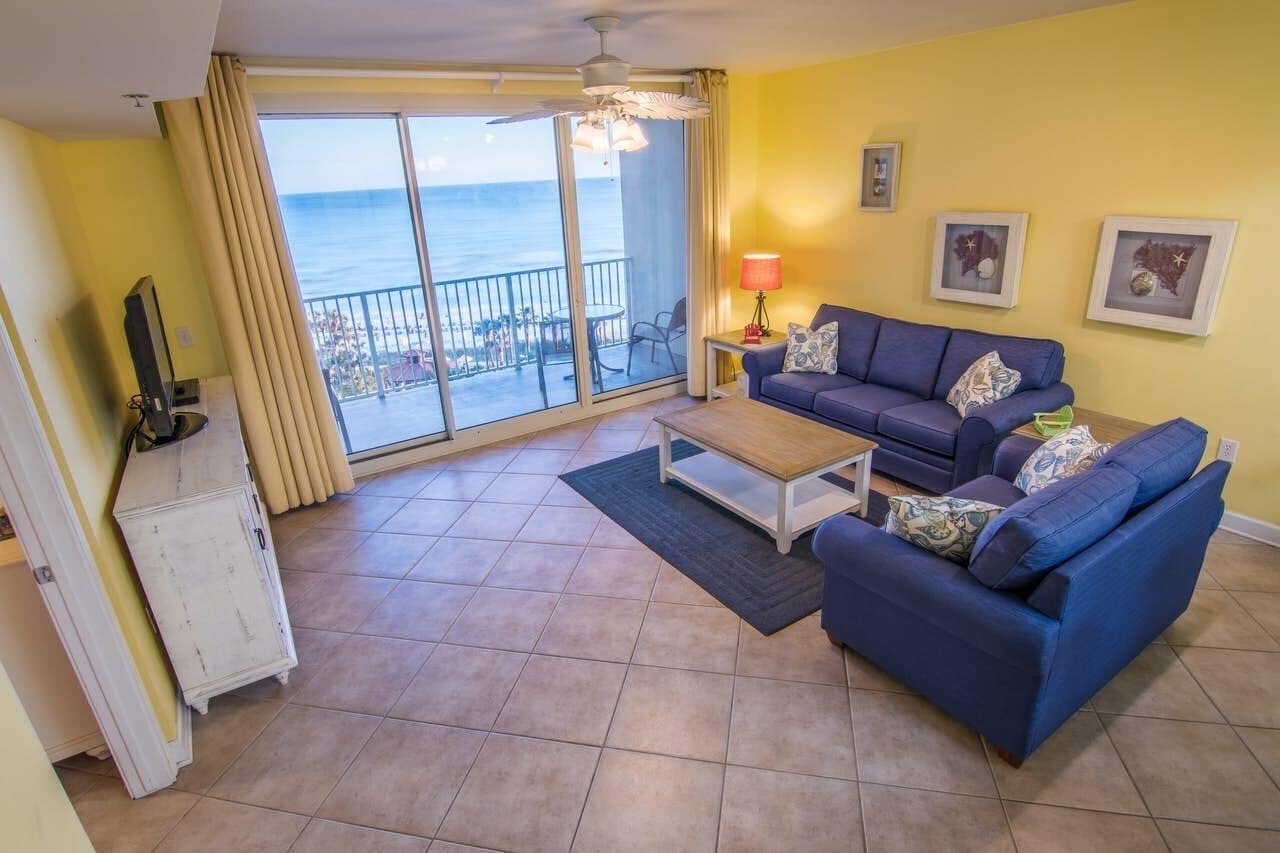 Best Crystal Sand Beach & Largest Lagoon Pool, Perfect For Family Fun! - Florida Panhandle, FL