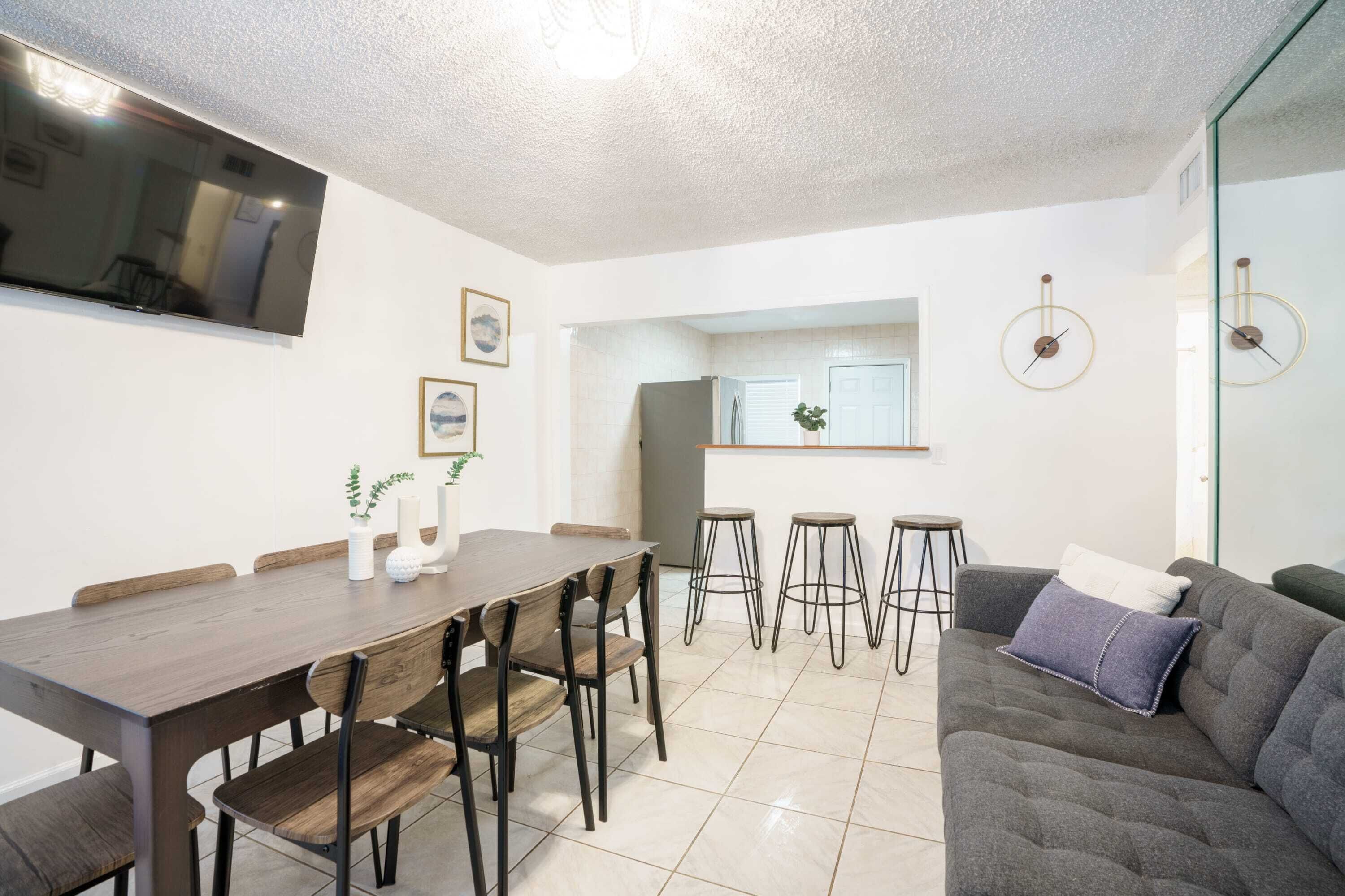 Modern 3-bedroom In Heart Of Wynwood Art District - Miami, FL