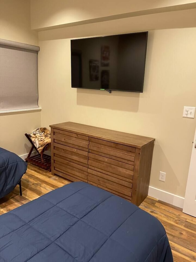 First Turn Luxury Condo At Charlotte Motor Speedway - Concord, NC