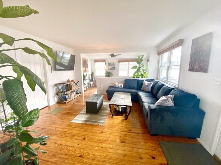 Lake Hopatcong Lake House W/private Dock And Grill - Lake Hopatcong, NJ