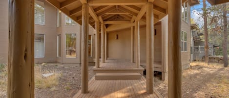 Casa, várias camas, vista para a montanha (White Elm - Unit 15) | Terraço/pátio interior