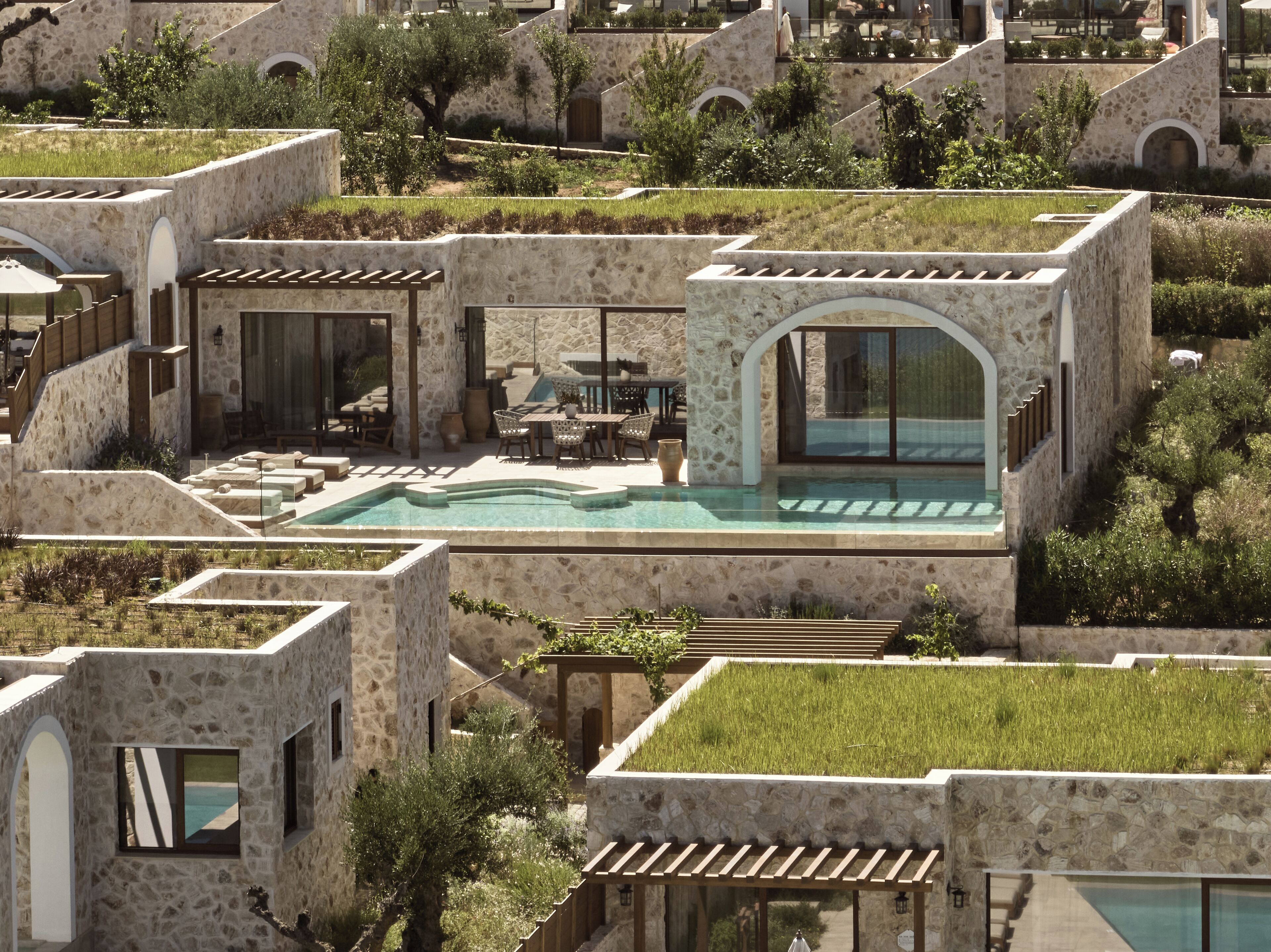 Comfort Three Bedroom Sea View Villa Private Pool | Minibar, cofre no quarto, secretária, cortinas/cortinados opacos 