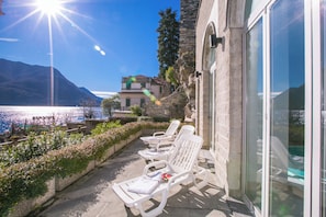 Apartamento Familiar, vários quartos, junto ao lago (Villa Larius Balcone) | Terraço/pátio interior