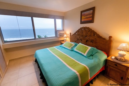 Ocean Front Beautiful Condo. - Mazatlan
