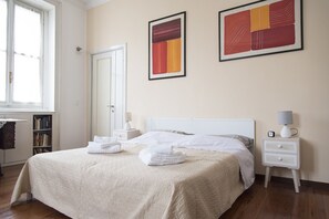 Apartamento, 2 quartos | 2 quartos, Wi-Fi de cortesia, roupa de cama