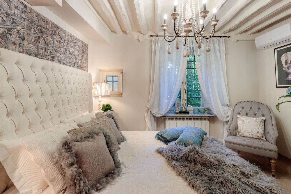 Luxury 1 Bedroom Apartment Inside The Walls Of Lucca - Lucca