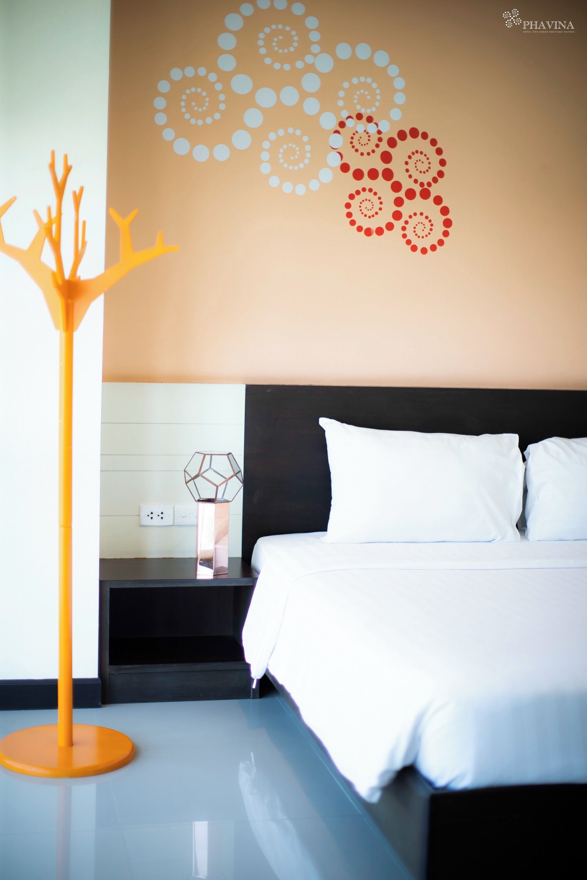 Escrivaninha, Wi-Fi de cortesia, roupa de cama