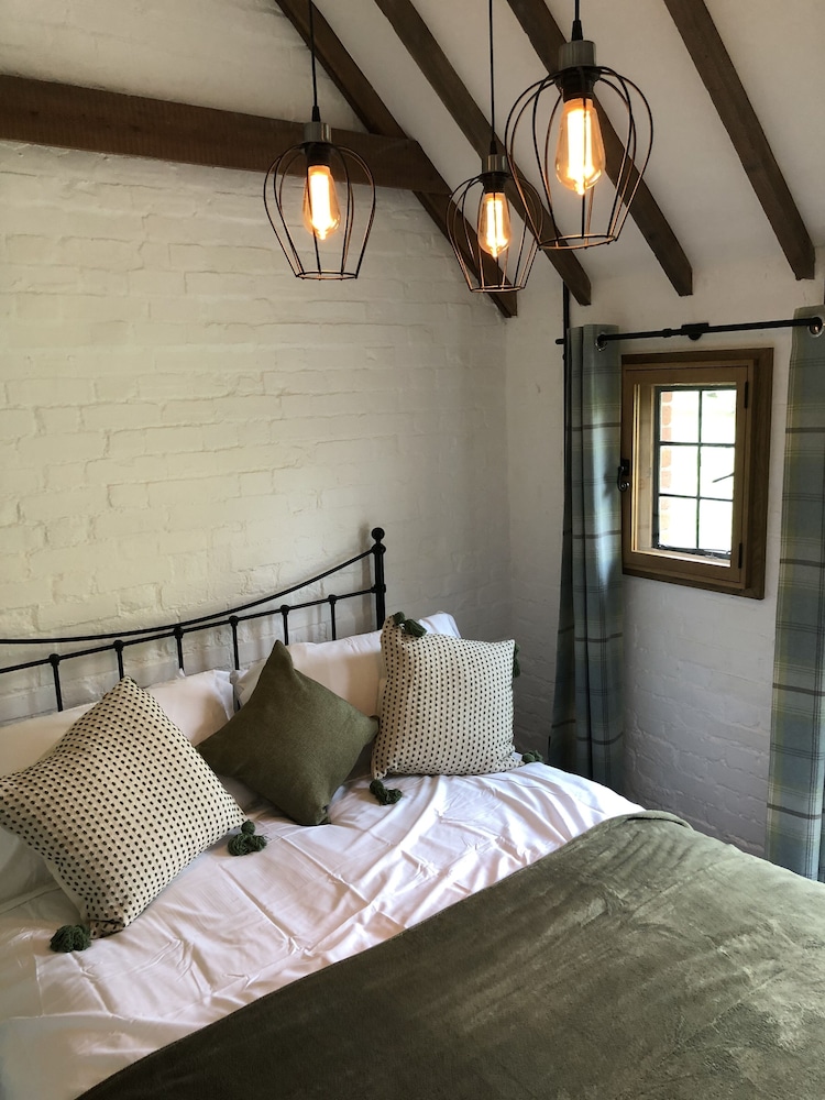 Newly Refurbished Cottage In The Orchard Of Manor House - Essex