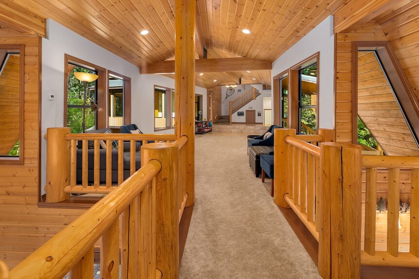 One Of A Kind Family Retreat! Slps 30 | Gym | Game Room | On Silver Creek - State of Washington