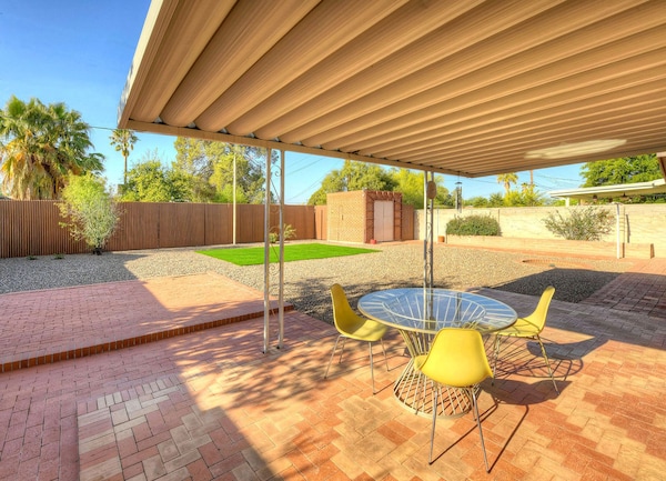 Cool & Fun Designer Tucson Home - Best Location! - Tucson, AZ