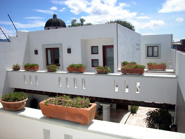 Suite-Estúdio Superior, várias camas | Terraço/pátio interior