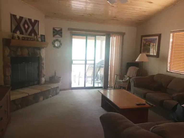 Bison Ranch Cabin With Water Views - Arizona