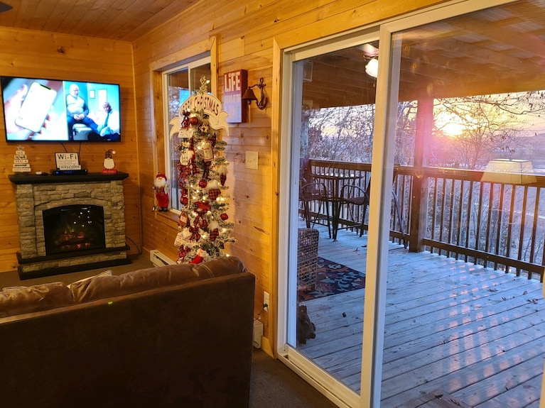 Douglas Lake, Tn Lake House, Lake Access, Breathtaking Views And Amazing Sunsets - White Pine, TN