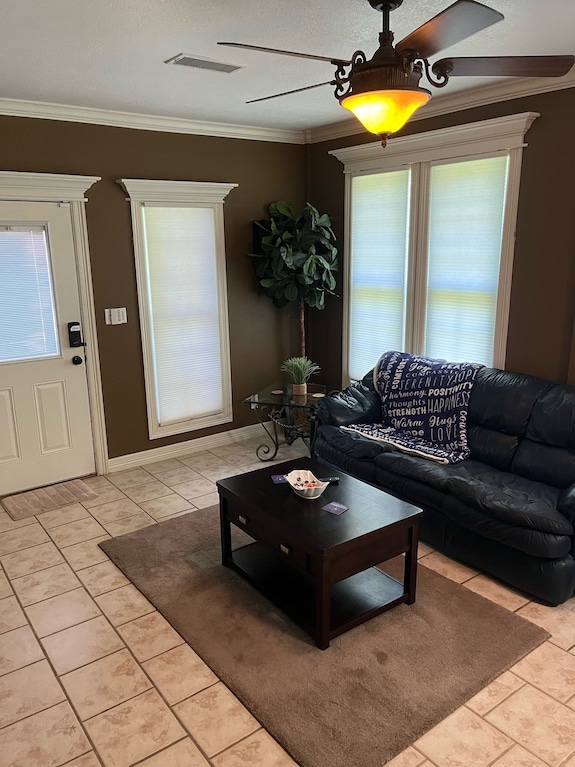 West Wing At The Manor W/ Swimming Pond & Sand Volleyball Access - Texas