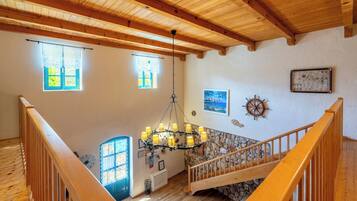 Villa | Entrada