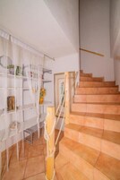 Apartamento, sacada (Attached Bathroom) | Comodidades do quarto