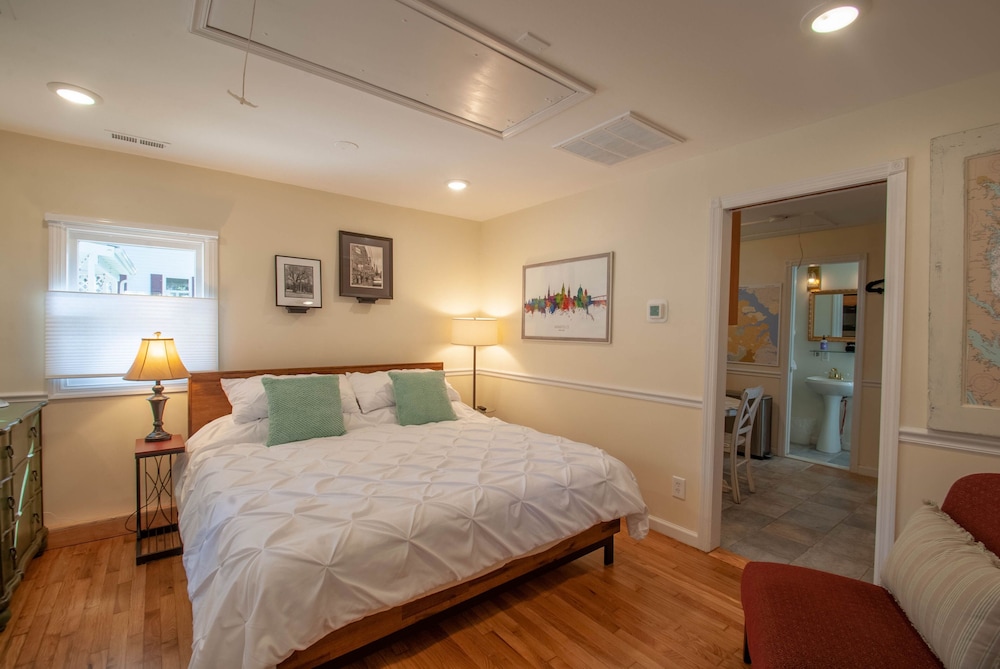 Calico Cottage Guest House - Annapolis, MD