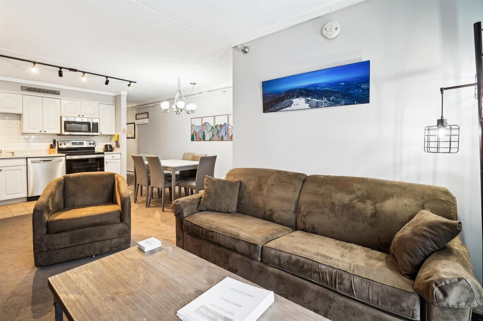 Condo, várias camas (Whiffletree C2) | Área de estar