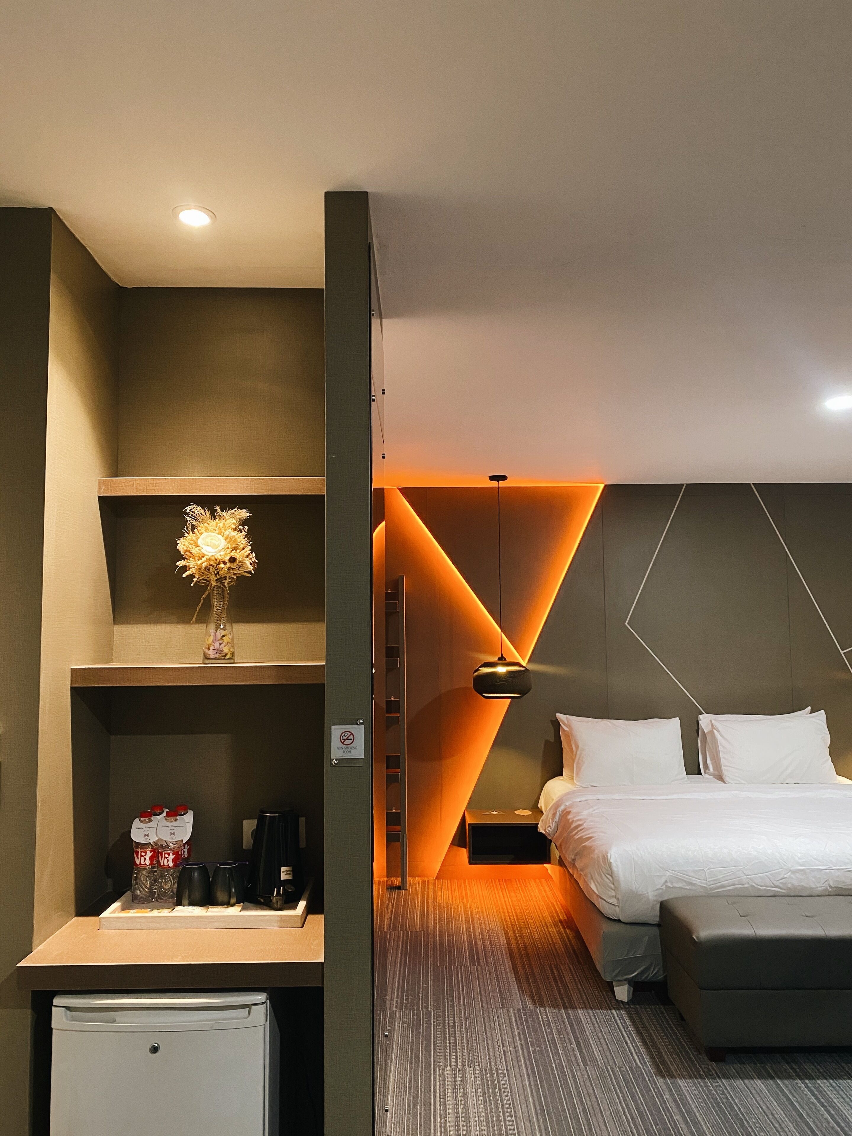 Quarto Júnior | Minibar, cofre no quarto, ferro/tábua de engomar, Wi-fi grátis 