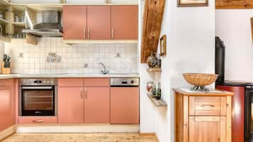 Apartamento (incl Cleaning Fee & City Tax) | Cozinha privada | Geladeira, micro-ondas, fogão, cooktop