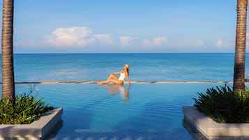2 piscinas externas, guarda-sóis, espreguiçadeiras