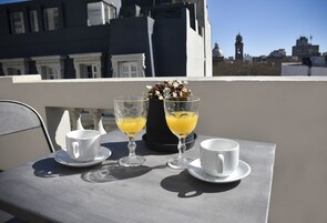 Quarto casal superior, 1 cama de casal, terraço | Terraço/pátio