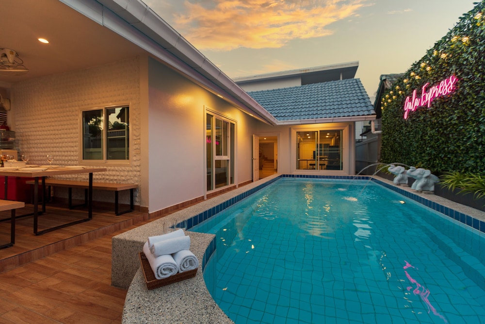 Gala Express - Pattaya