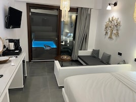 Junior Suite Private Pool | Lençóis de algodão egípcio, roupa de alta qualidade, edredões de penas 