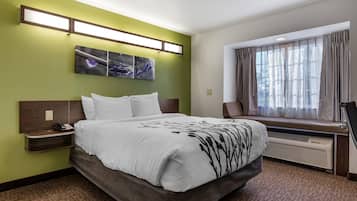 Camas com colchões pillow-top, cofres nos quartos, escrivaninha