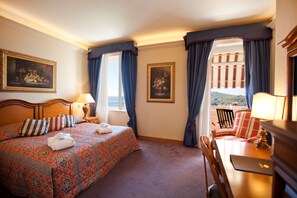 Quarto luxo, vista para o mar | Roupas de cama premium, edredons de pluma, frigobar, cofres nos quartos