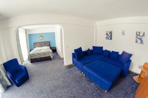 Suíte | Cofres nos quartos, camas extras/dobráveis (sobretaxa)