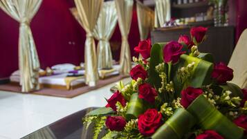 Salas para tratamentos a dois, tratamentos corporais, aromaterapia