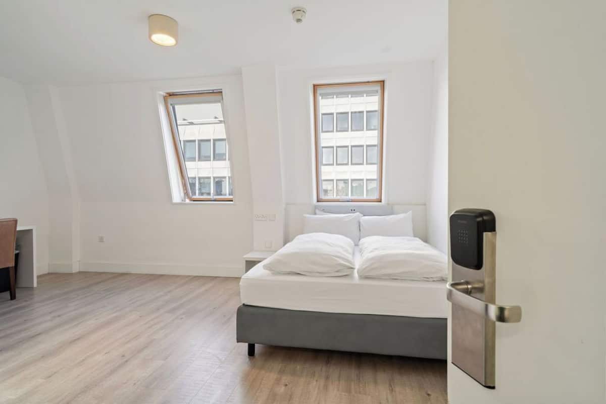 Queen Room | 1 quarto, roupa de alta qualidade, camas de colchão pillowtop