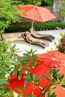 2 piscinas exteriores, guarda-sóis, espreguiçadeiras 