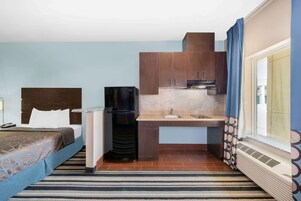 Micro-ondas, cafeteira/chaleira