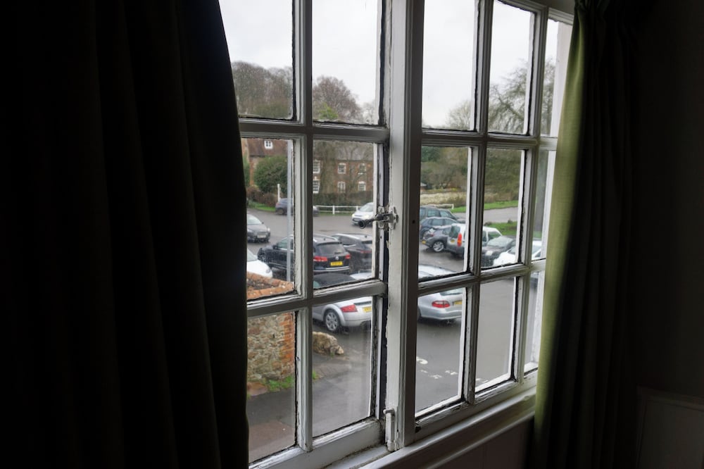 ザ クラウン イン - ウィルトシャー