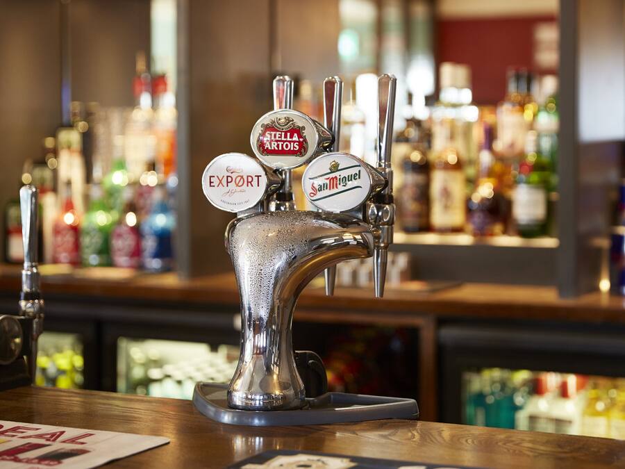 Quarto Individual | Bar (no alojamento)