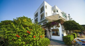 Fachada da propriedade