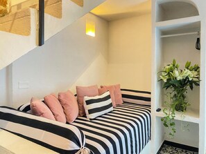 Dúplex | Cofre no quarto, Wi-fi grátis, roupa de cama fornecida 