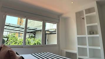 Studio Apartment with Kitchenette | Vista do quarto