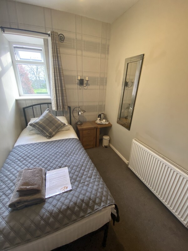 Autumn Leaves Guest House - Windermere