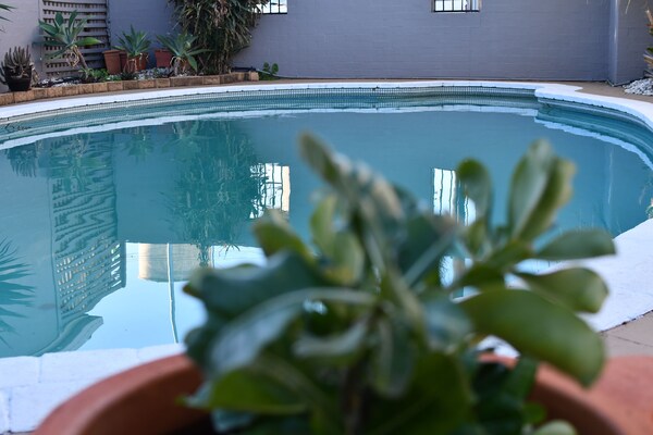 The Town House Motor Inn - Goondiwindi