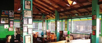 Pequenos-almoços, almoços e jantares servidos 